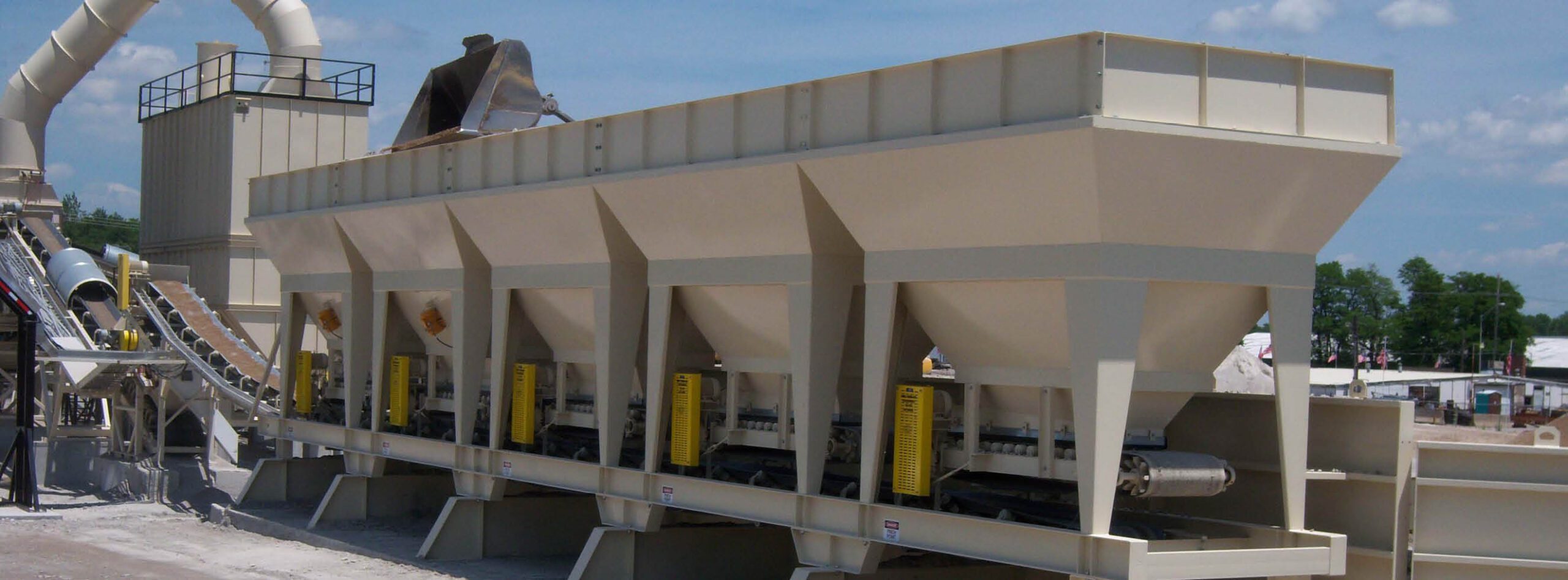 Cold Feed Bins - Tarmac International Inc.Tarmac International Inc.